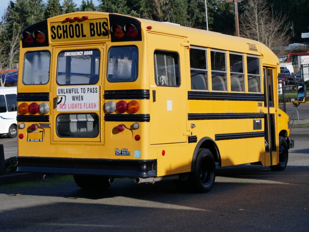 2003 Thomas Minotaur 14 Passenger Type-A School Bus - B85910 ...