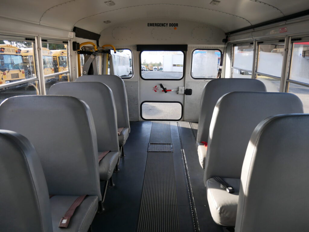 2003 Thomas Minotaur 14 Passenger Type-A School Bus - B85910 ...