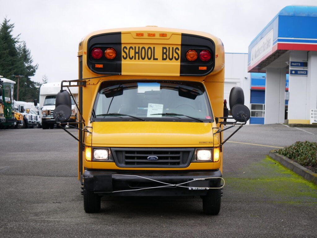 2003 Ford Blue Bird Micro Bird 20 Passenger Type-A School Bus - B65661 ...