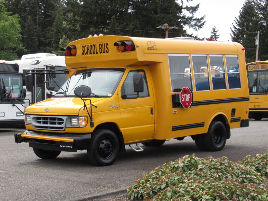 2002 Ford Girardin 20 Passenger School Bus - B20952 | Northwest Bus ...