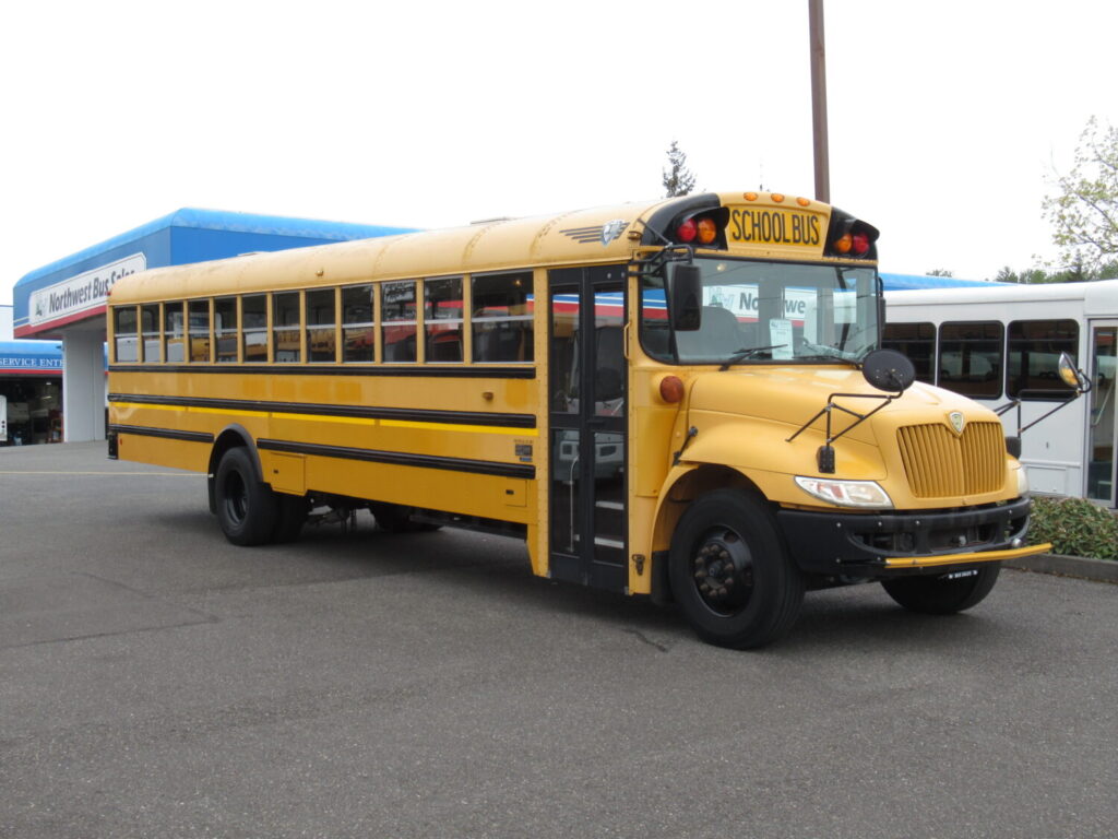 2009 IC CE300 - 12 Row School Bus - B14792 | Northwest Bus Sales, Inc