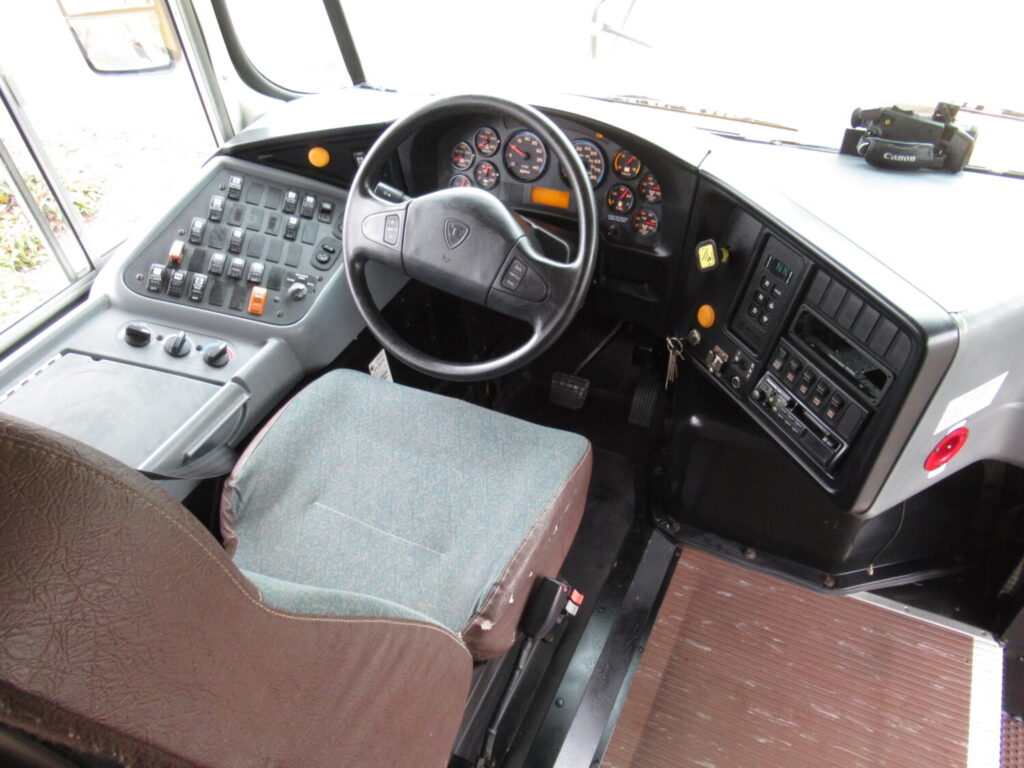 2009 IC CE300 - 12 Row School Bus - B14792 | Northwest Bus Sales, Inc