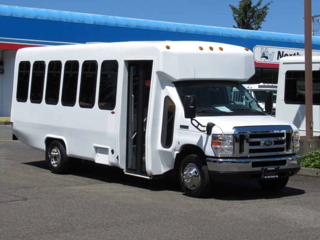 2017 Ford Diamond 24 Passenger Shuttle Bus - S49140 | Northwest Bus ...