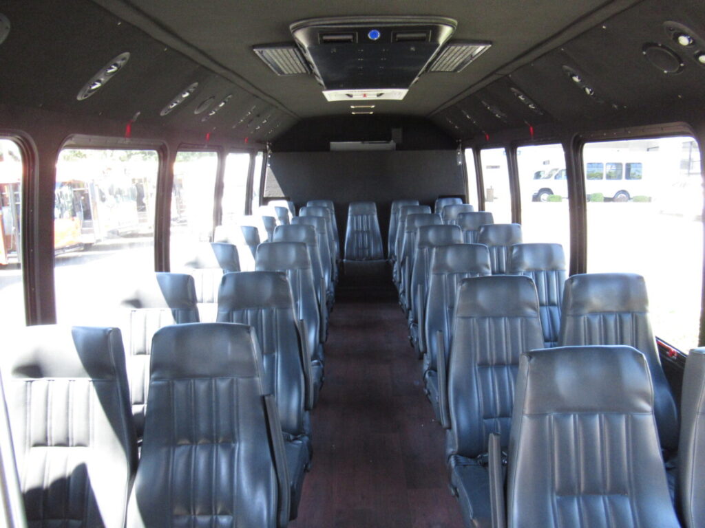 2013 Ford Ameritrans 32 Passenger Shuttle Bus - S38136 | Northwest Bus ...