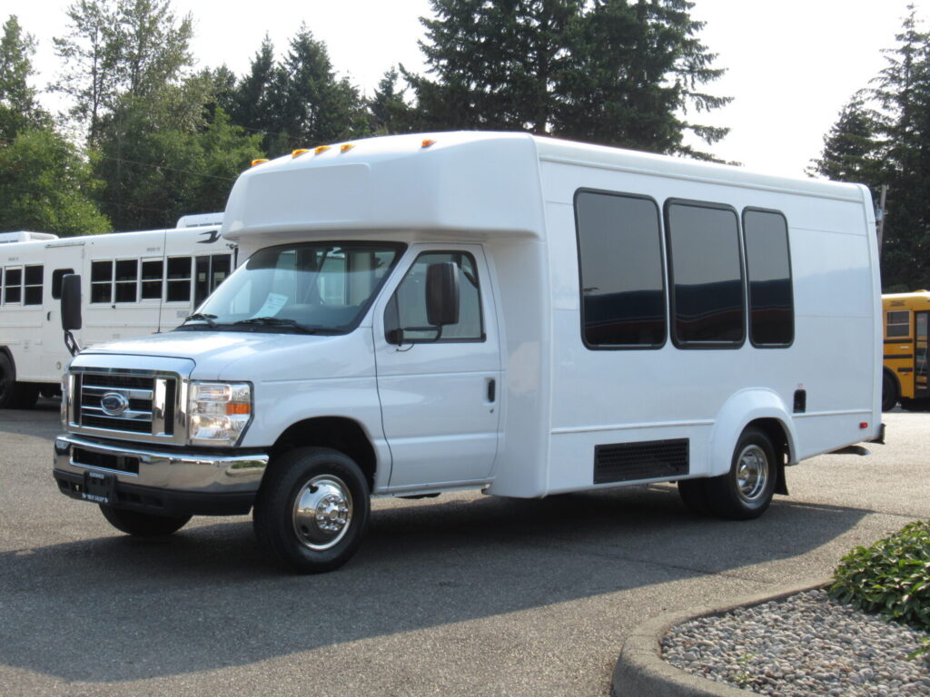 2013 Ford Elkhart Coach 14 Passenger with Rear Luggage Shuttle Bus ...