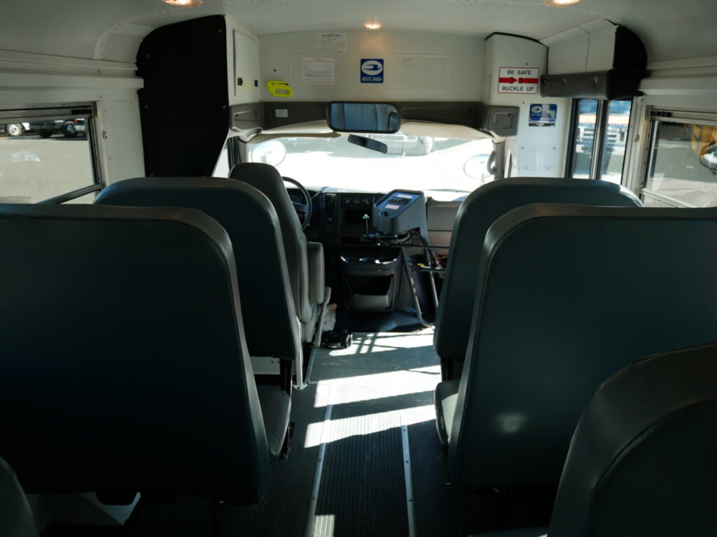 2006 Chevrolet Bluebird Micro Bird 14 Passenger Shuttle Bus - B13123 ...