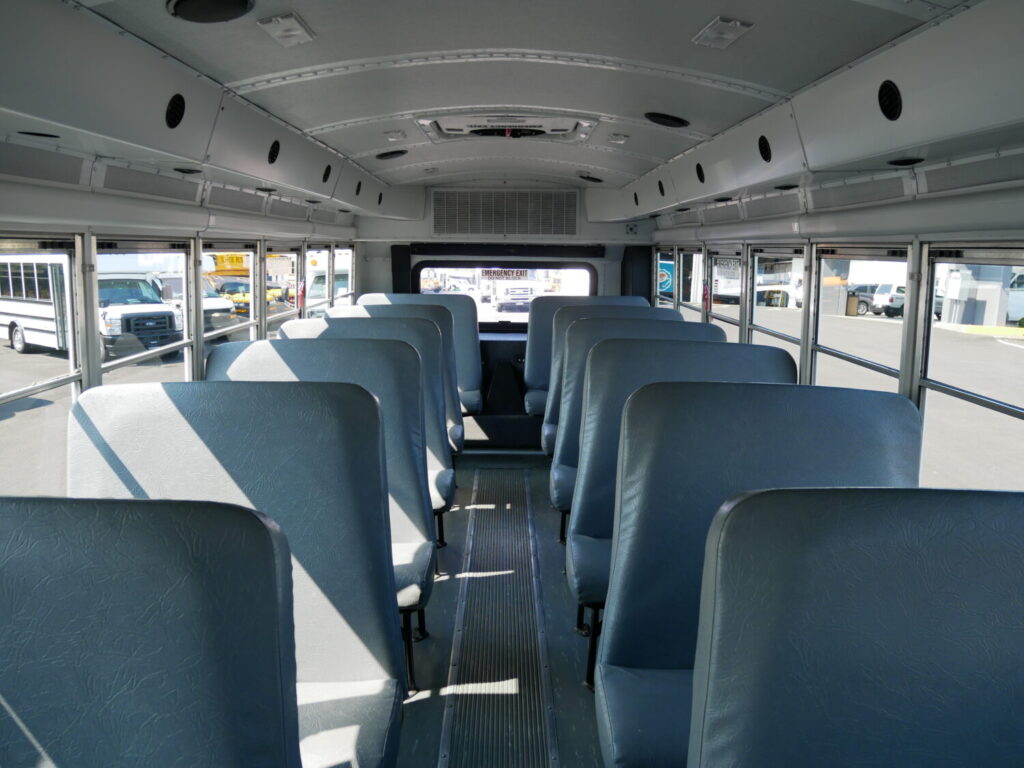 2013 Thomas Saf-T-Liner HDX 44 Passenger Bus - B60386 | Northwest Bus ...