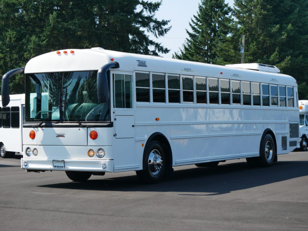 2013 Thomas Saf-T-Liner HDX 44 Passenger Bus - B60386 | Northwest Bus ...