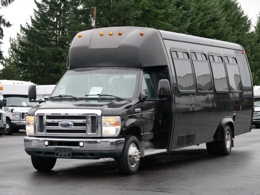 2012 Ford Ameritrans 24 Passenger + Rear Luggage Shuttle Bus - S16439 ...
